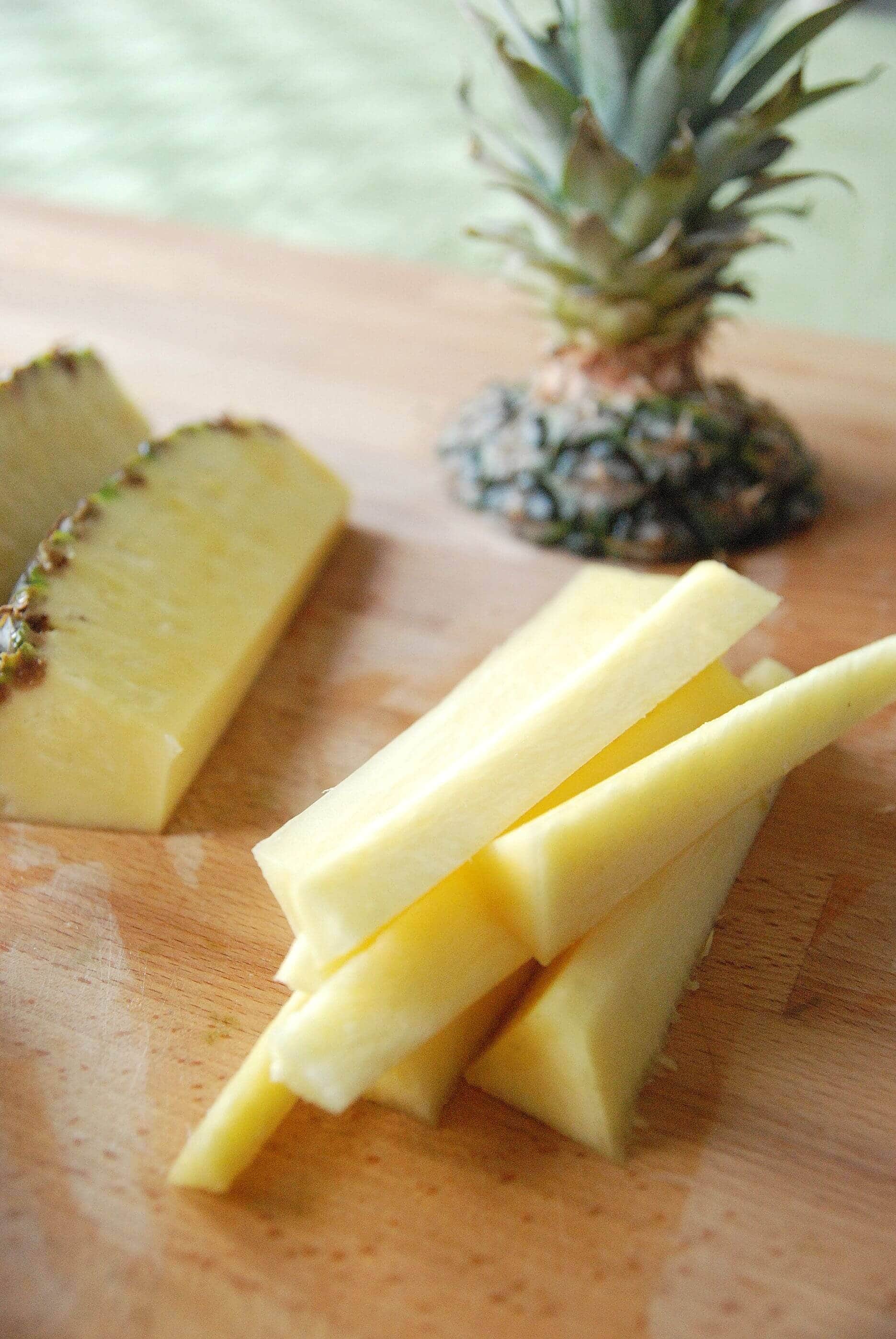 How To Cut Up A Pineapple The Novice Chef